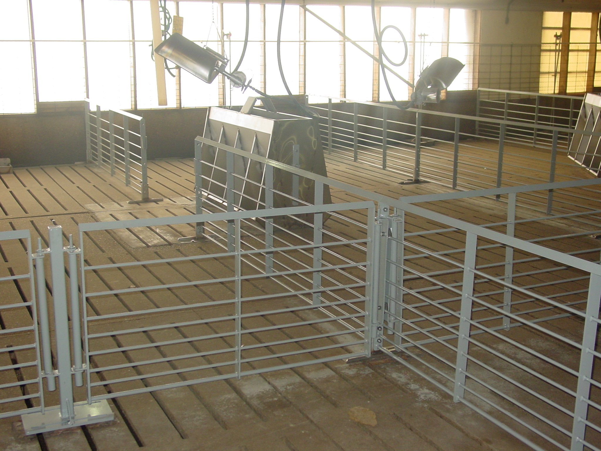 Hog Equipment - N.H. Metals